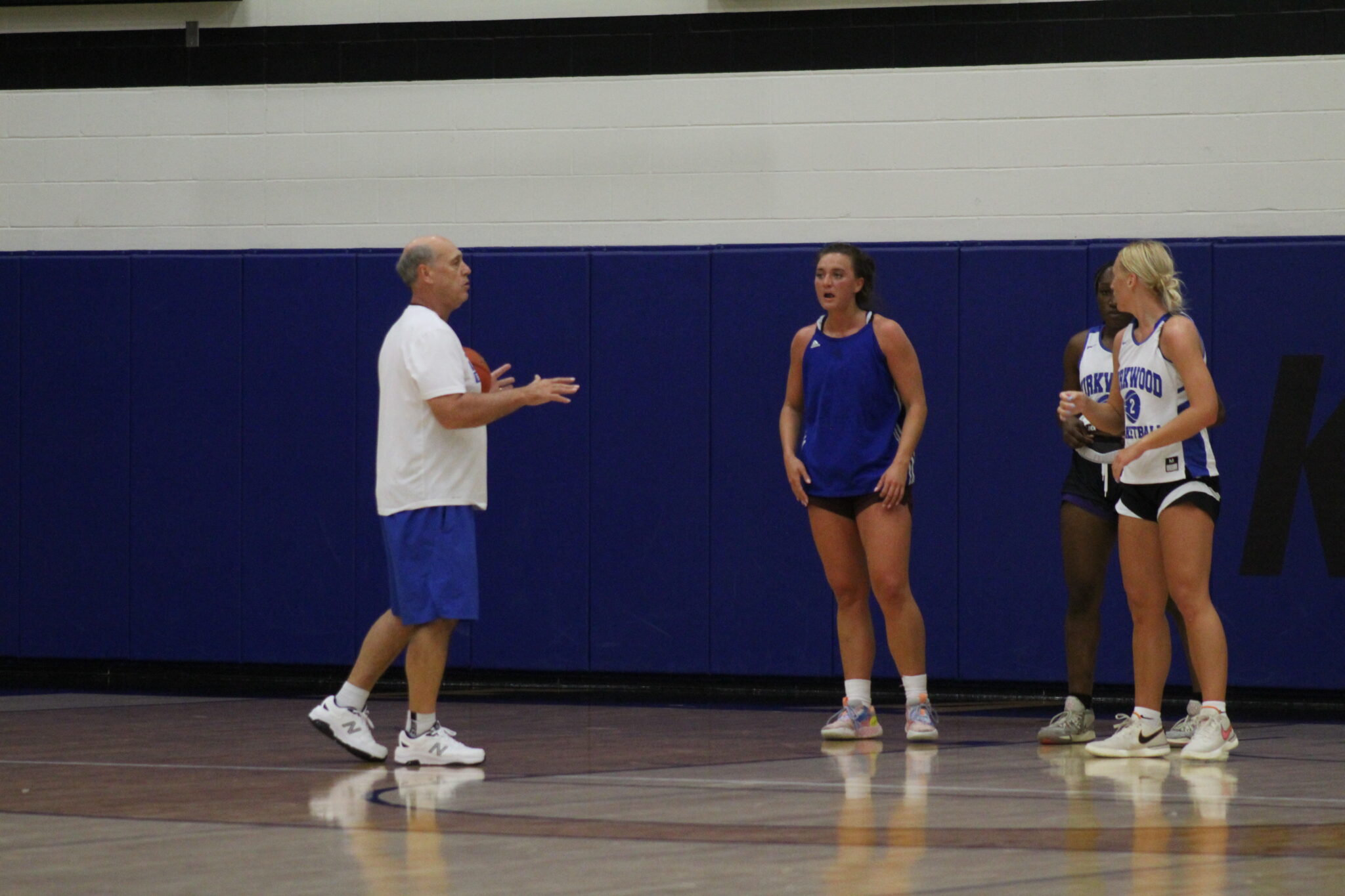 Preseason outlook for Eagles basketball – Kirkwood Communiqué