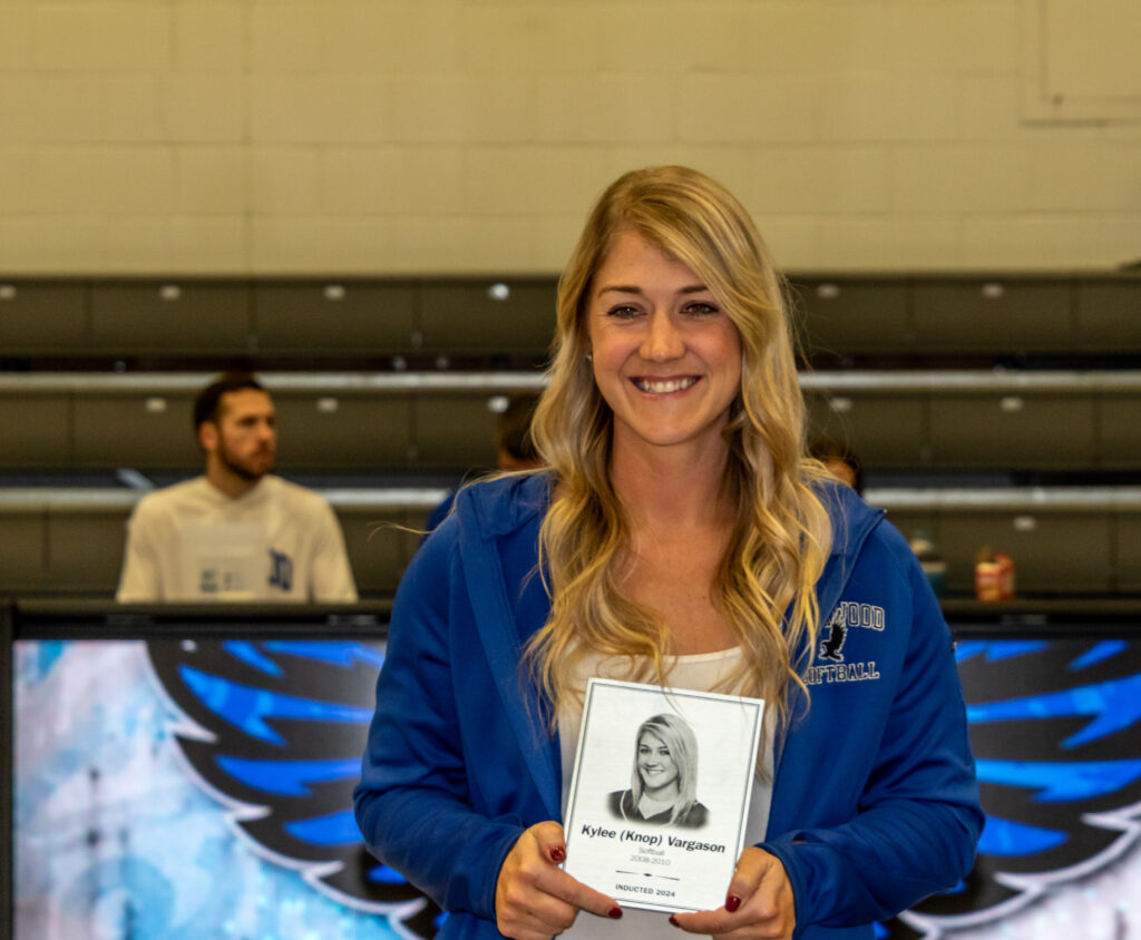 Former college athletes make history – Kirkwood Communiqué